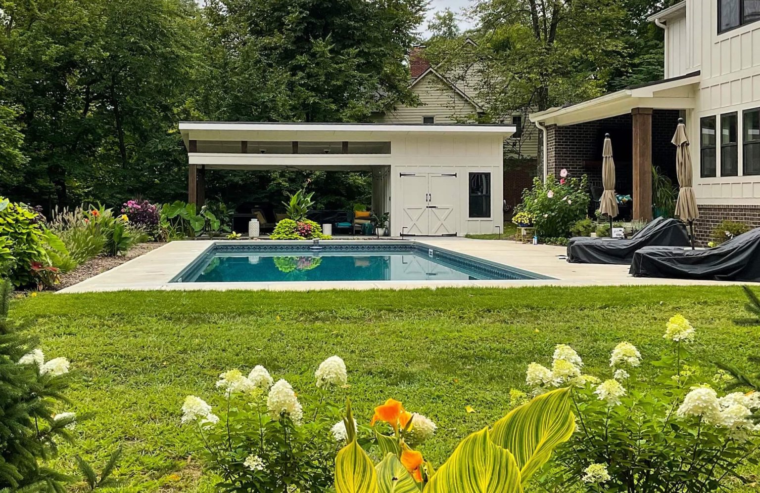 How to Create Your Backyard Oasis - HelloProject
