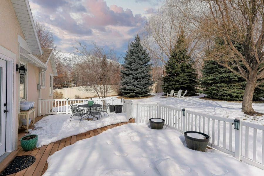 6 Best Tips for Preparing your Outdoor Spaces for Winter - HelloProject